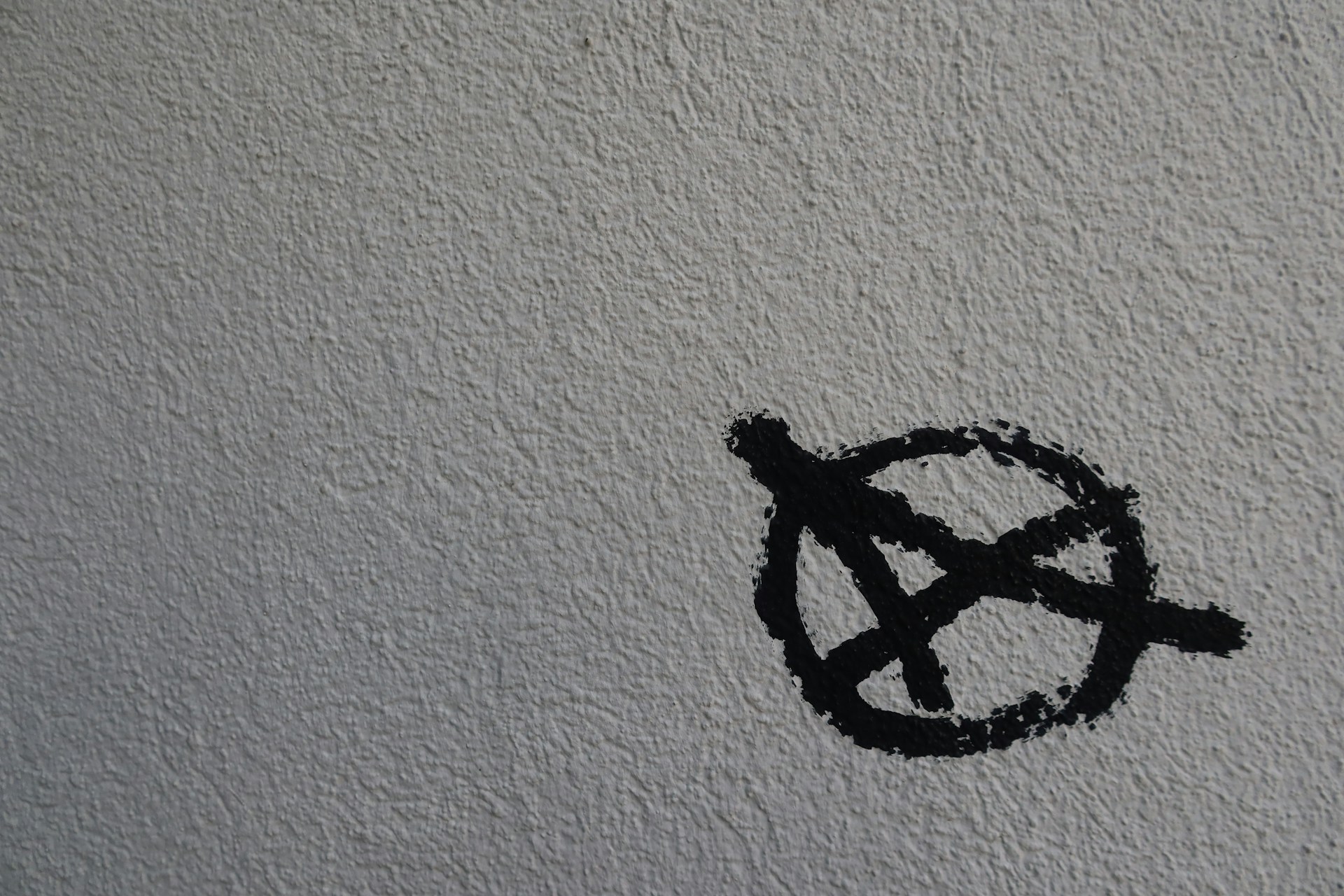 Wer sind die Anarchist:innen und was ist Anarchismus? | anarchismus.de